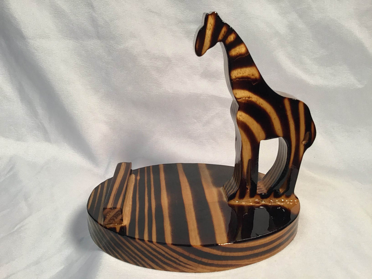 Giraffe Cell Phone Stand – QCF Crafts Unlimited